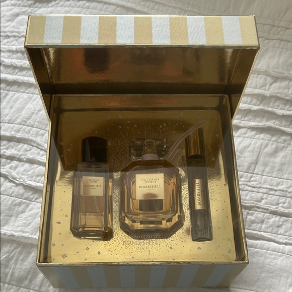 Victoria's Secret | Bath & Body | Victorias Secret Bombshell Fragrance ...